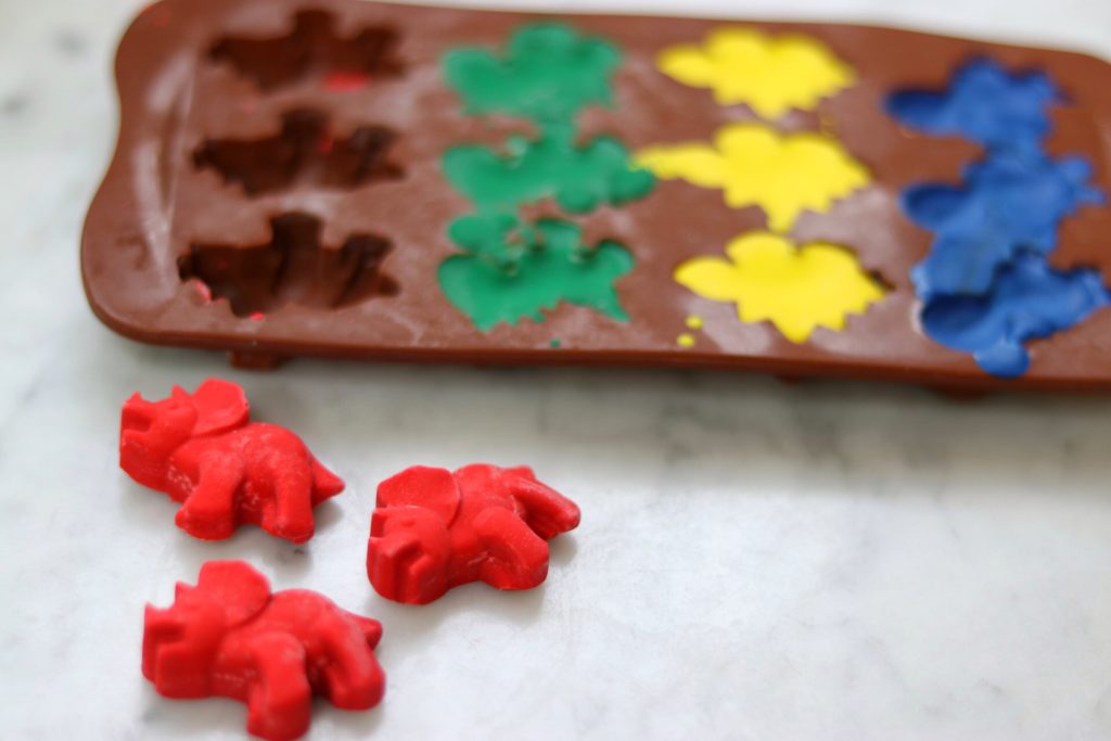 Easy DIY party favors: Fun Shape Crayons from Silicone Molds - Fab Everyday