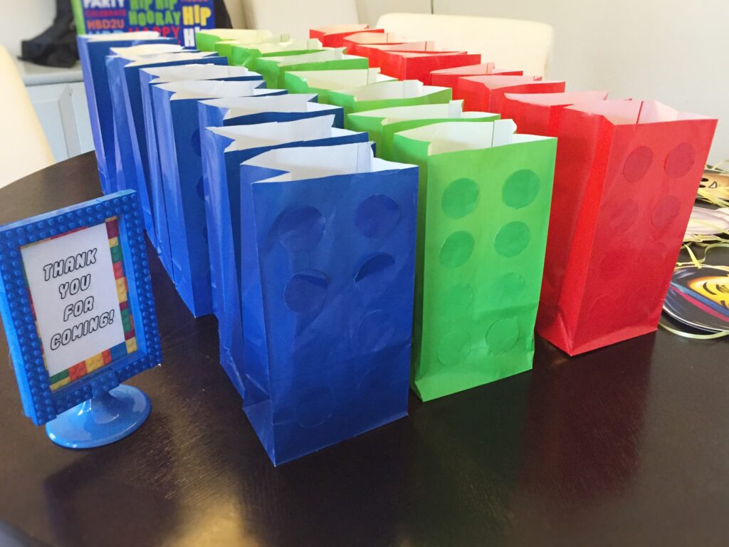 Lego Movie-Themed Birthday Party (with lots of DIY Lego birthday party ...