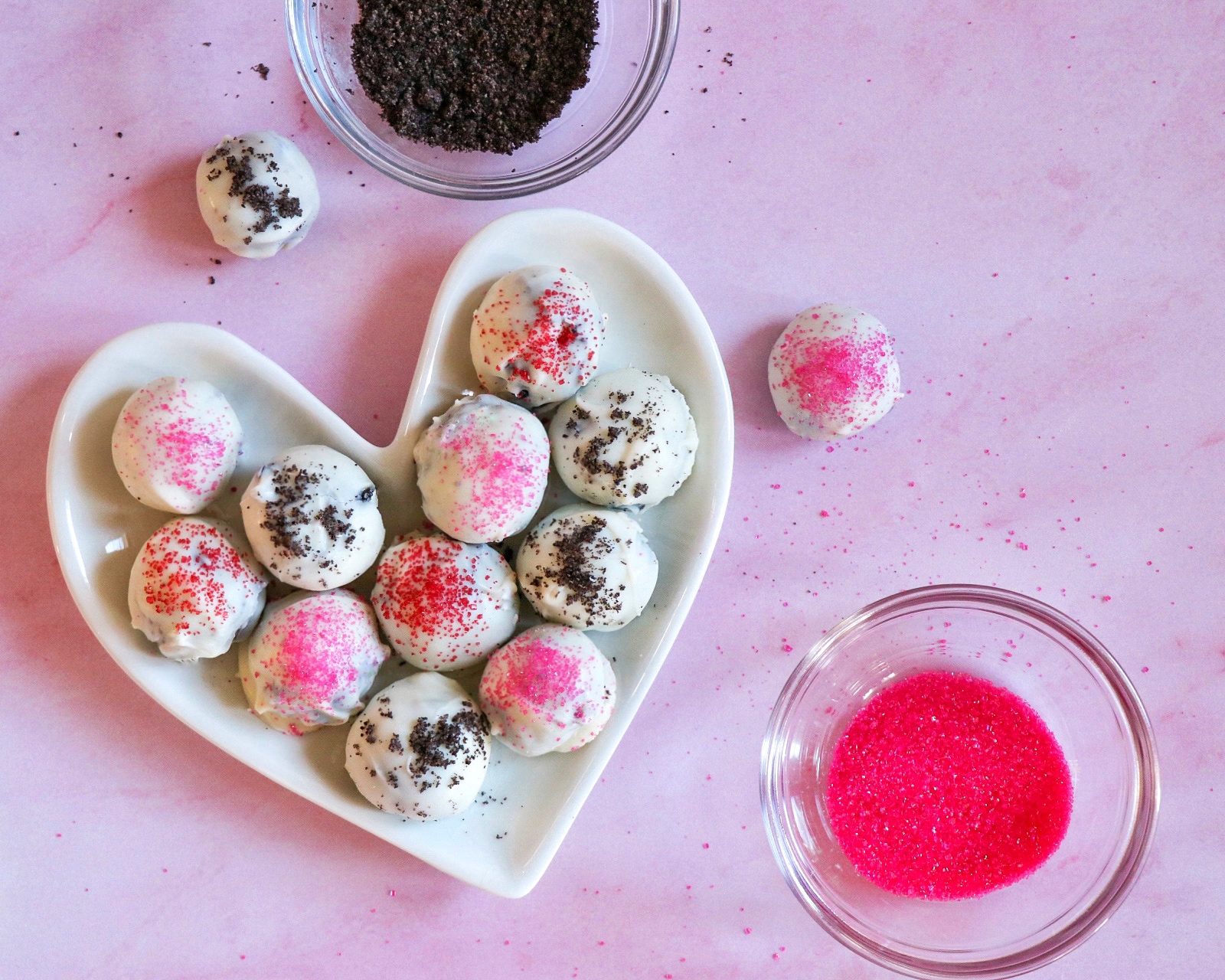 Valentine's Day OREO Truffles (easy no-bake truffles) - Fab Everyday