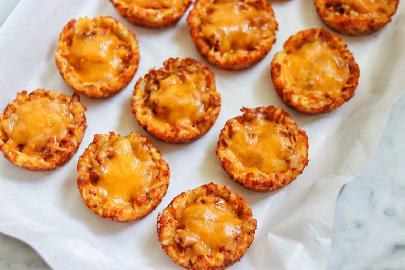 Loaded BBQ Pulled Pork Tater Tots Cups - Fab Everyday