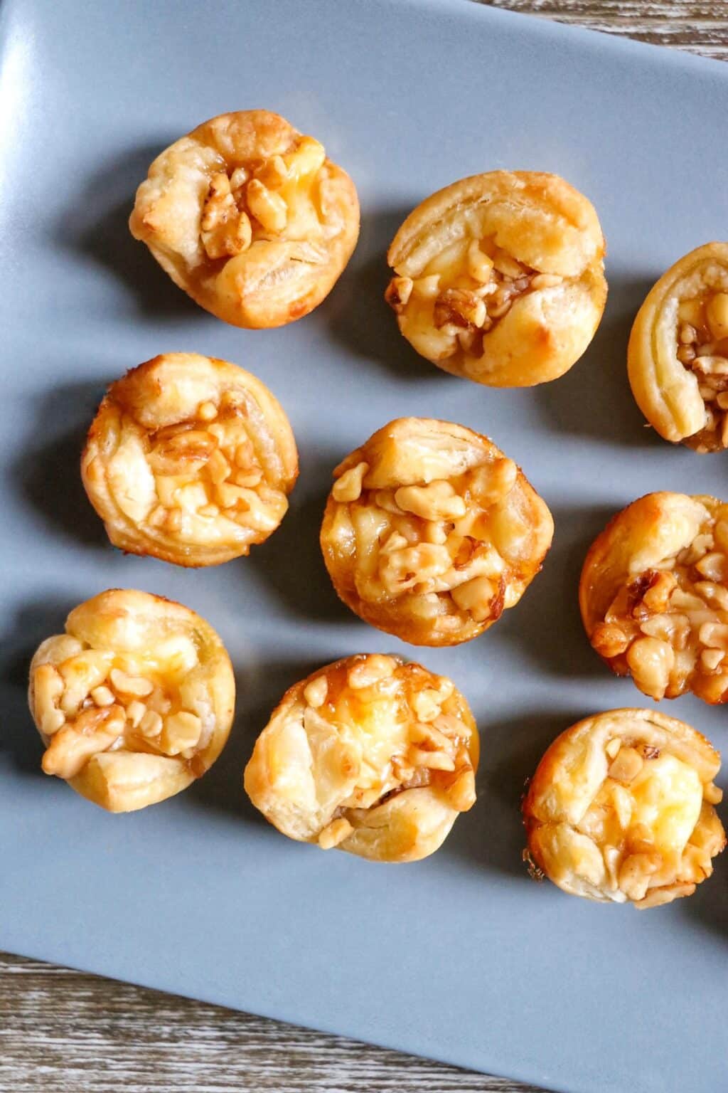 Honey-Walnut Brie Bites (4-ingredient Brie and walnut tartlets) - Fab ...