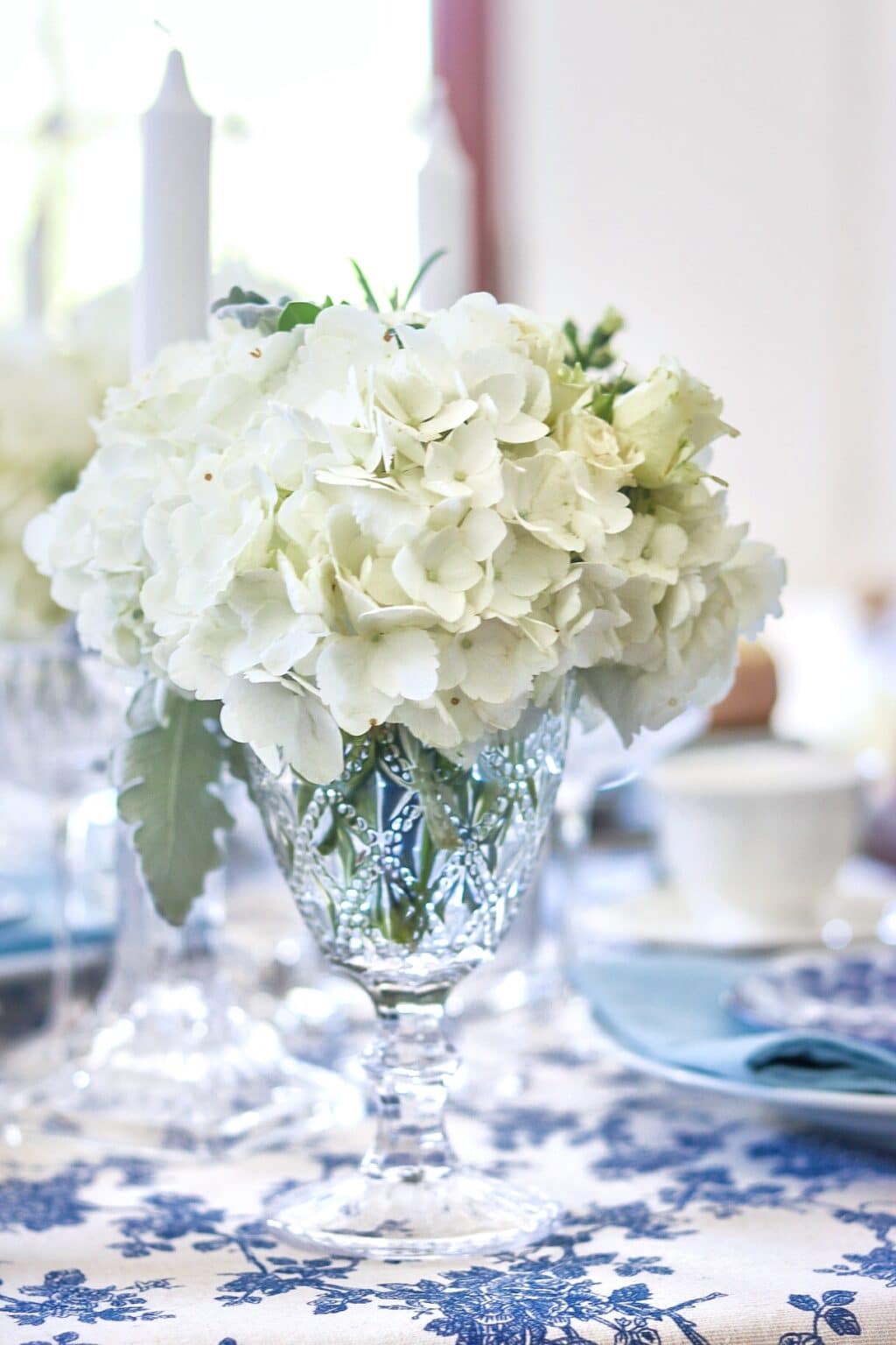 Bridgerton-Inspired Table Setting (Regencycore aesthetic dining room ...