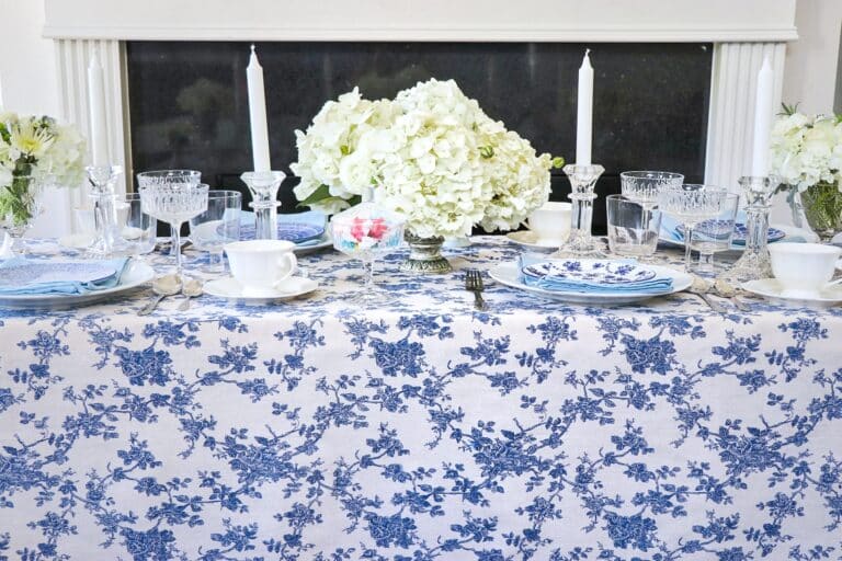Bridgerton-Inspired Table Setting (Regencycore aesthetic dining room ...