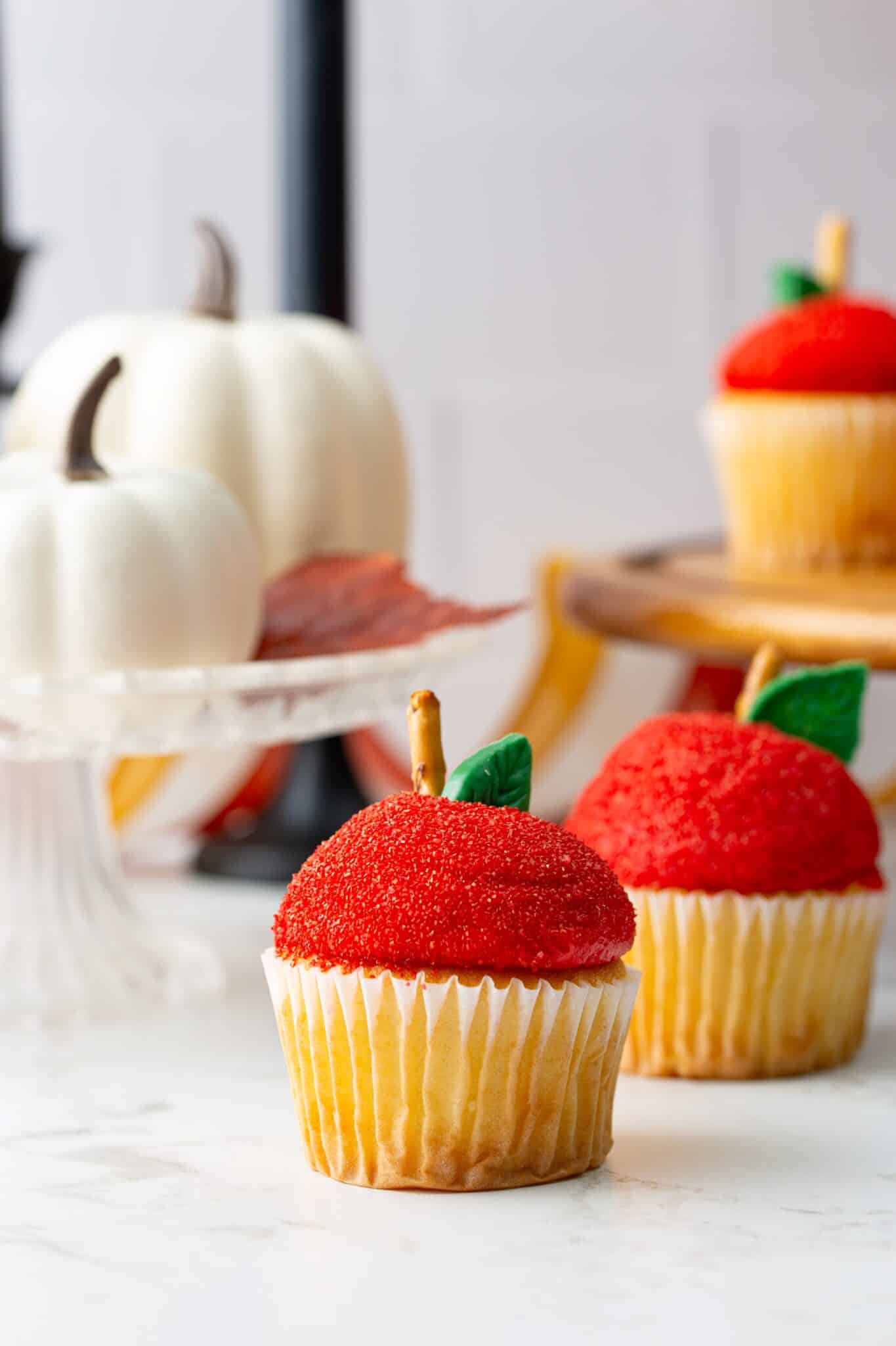 Easy Fall Cupcake Decorating Ideas - Fab Everyday