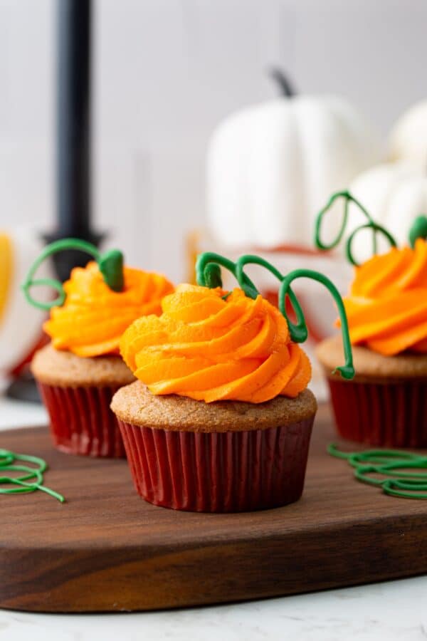 Easy Fall Cupcake Decorating Ideas - Fab Everyday
