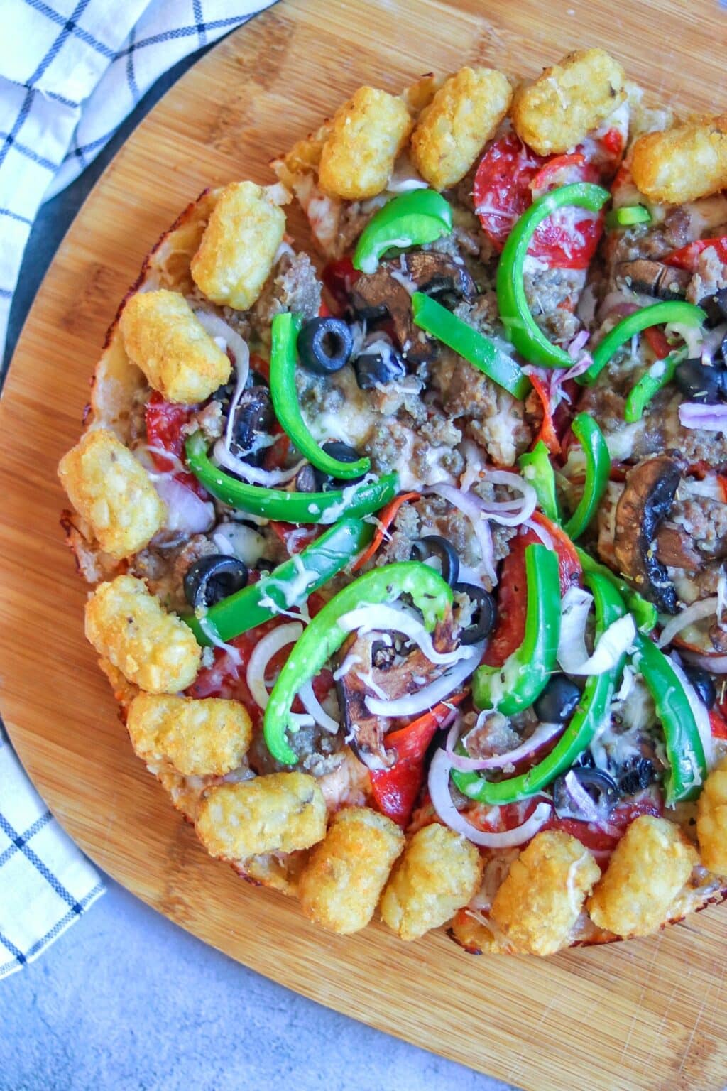 Tater Tot Pizza recipe - Fab Everyday