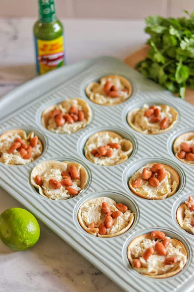 Chicken Taco Cups recipe (mini taco cups with tortillas perfect for ...