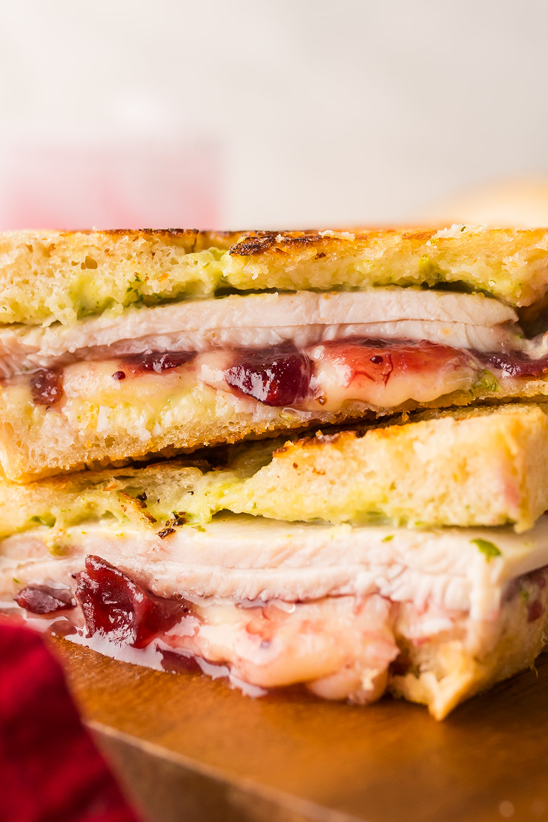 Turkey, Brie, and Cranberry Sandwich (delicious Thanksgiving leftover ...